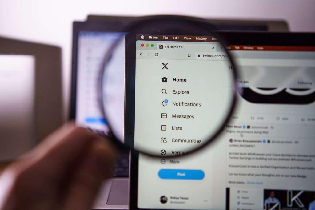 Scoperta una botnet basata su ChatGPT attiva su Twitter (ops, X ...